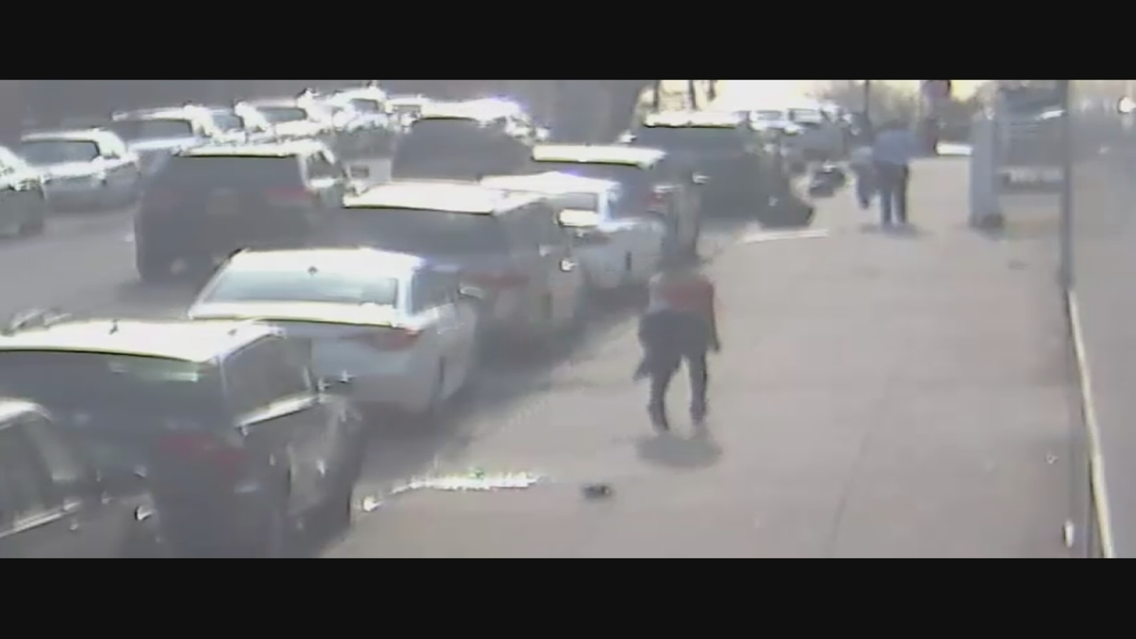 Police in Bronx looking for woman in bottle attack - ABC7 New York