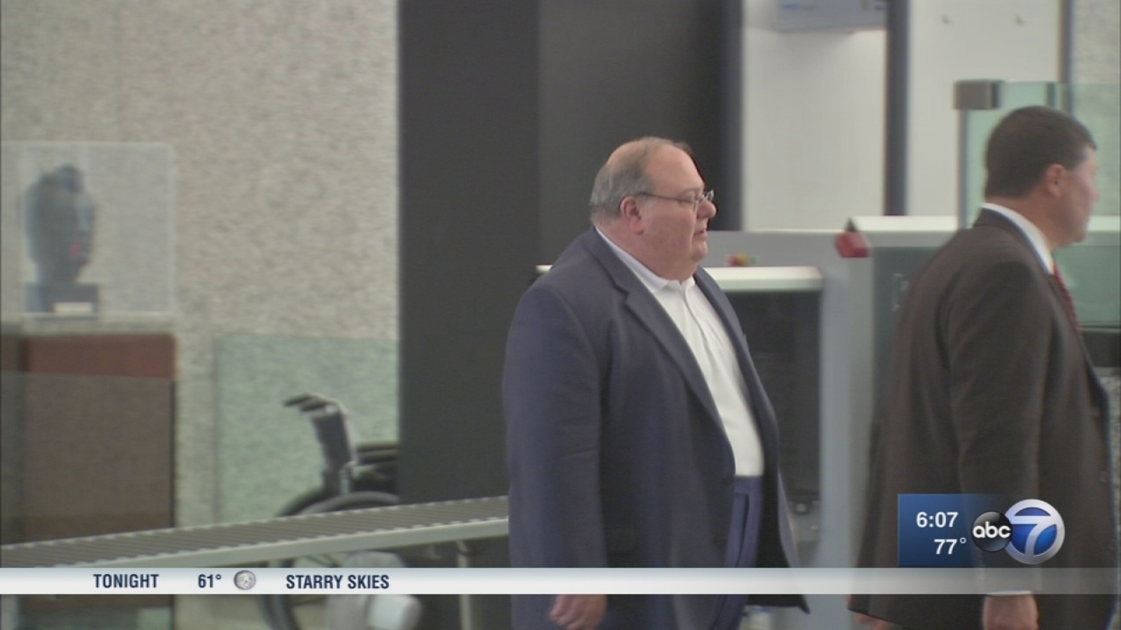 Accused mobster's union HQ is post office box - ABC7 Chicago