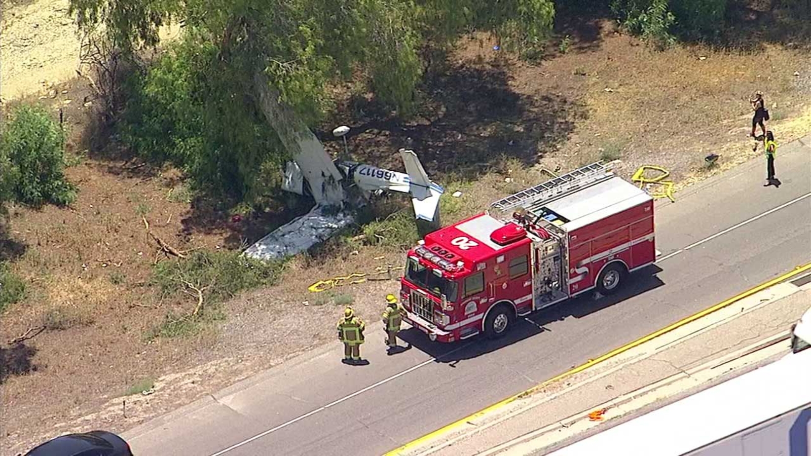 Small plane crashes in Banning; 2 occupants injured - ABC7 Los Angeles