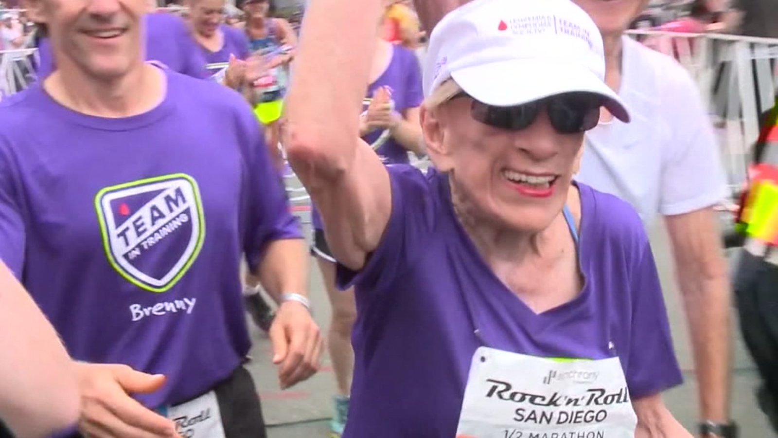 94-year-old cancer survivor sets half-marathon record in San Diego ...