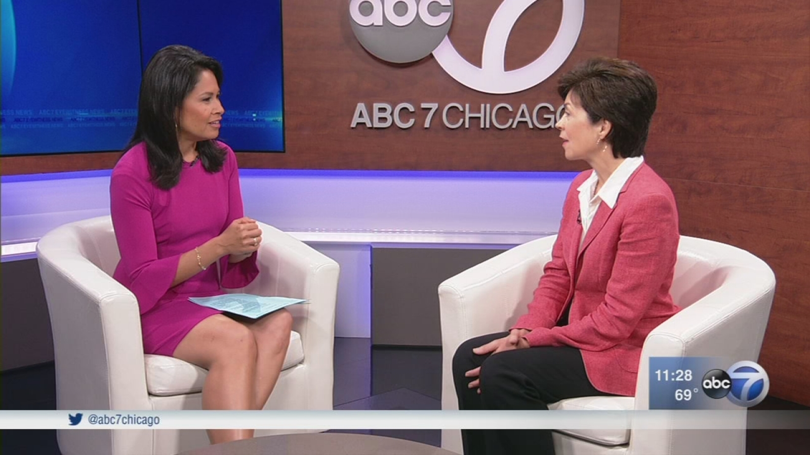 Chicagoland Chamber of Commerce meeting features Rick Bayless, Mayor ...