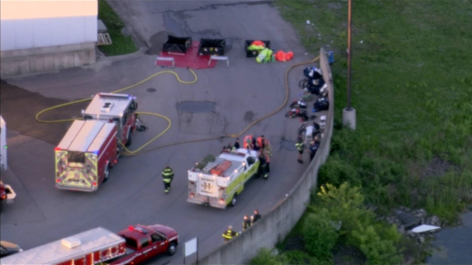 Streamwood ammonia leak sends 7 to hospital - ABC7 Chicago