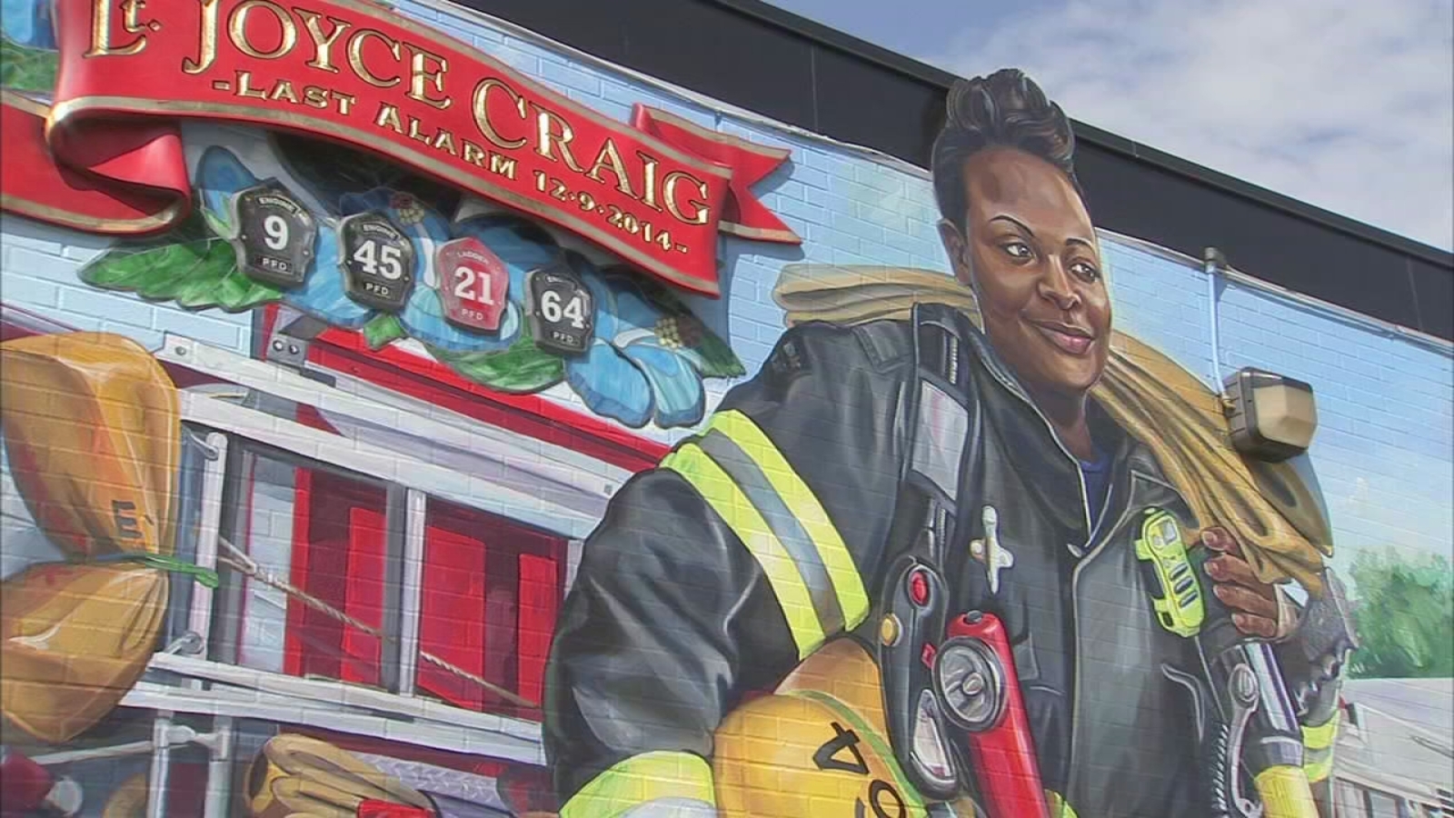 Fallen Philadelphia firefighter Joyce Craig honored in Lawncrest - 6abc ...