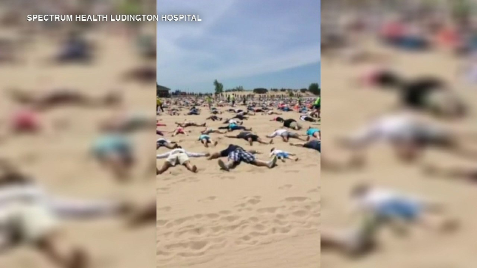 Ludington, Michigan, breaks sand angel world record - ABC7 Chicago