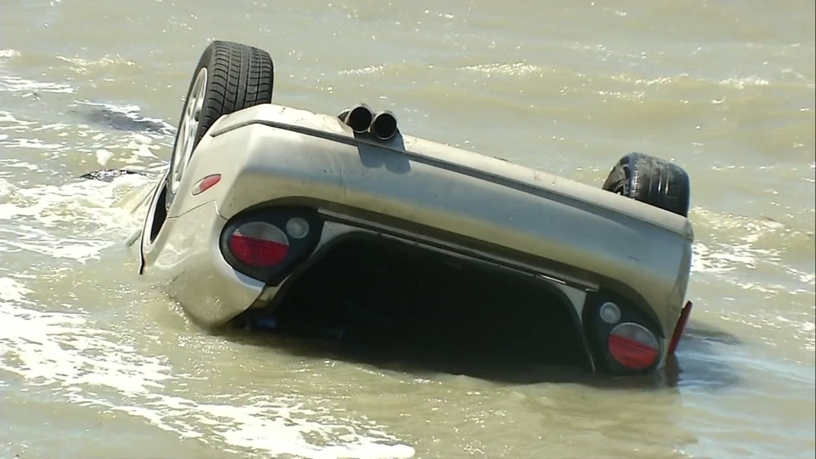 ONLY ON ABC7NEWS.COM: Good samaritans dive into San Francisco Bay after ...