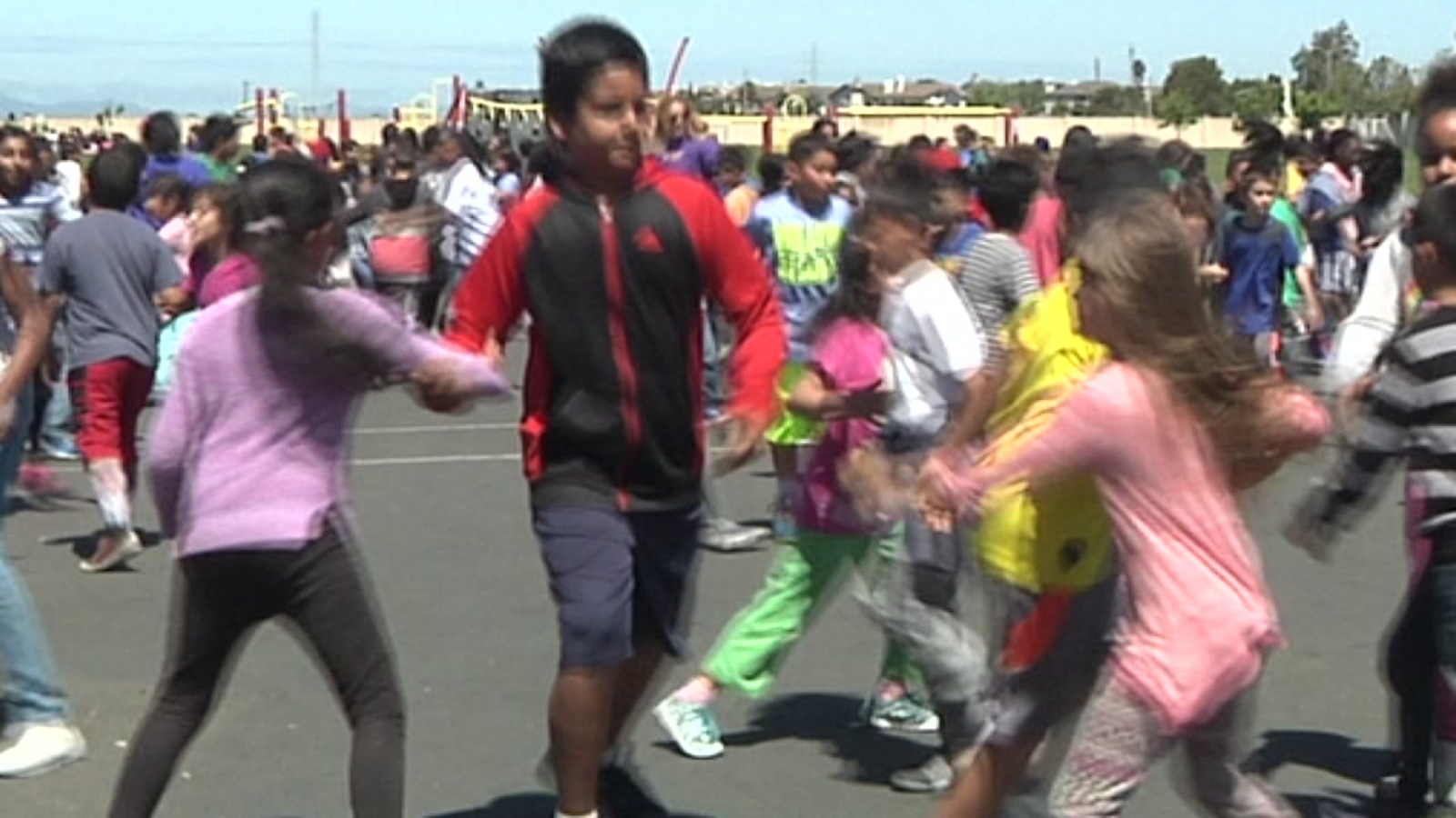 Students at Delaine Eastin Elementary School aim for Guinness Book ...