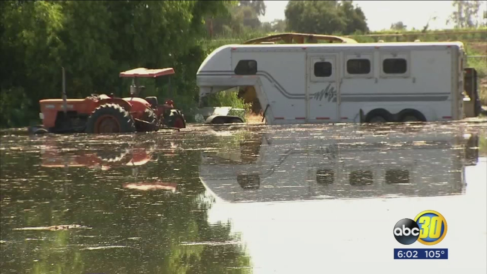 Riverland Resort in Kingsburg evacuated as Kings River floods - ABC13 ...