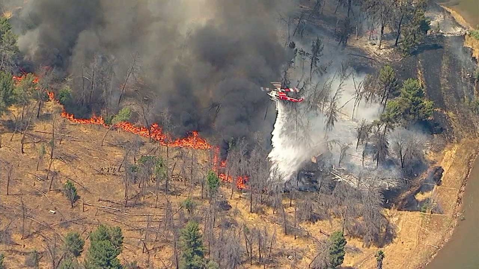 Castaic wildfire containment increases amid high heat - ABC7 Los Angeles