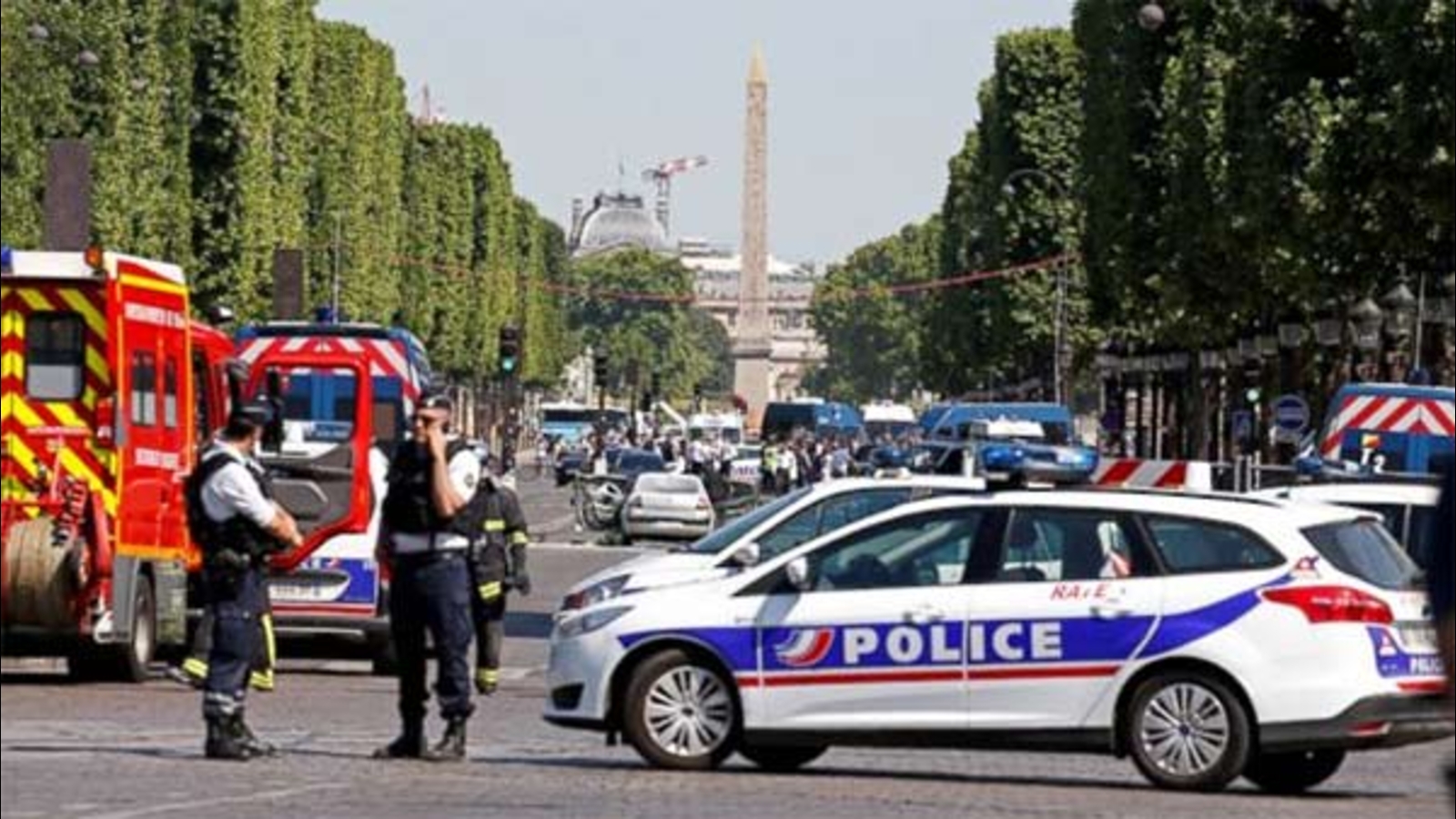 Man rams police vehicle in Paris; attacker likely killed - 6abc ...
