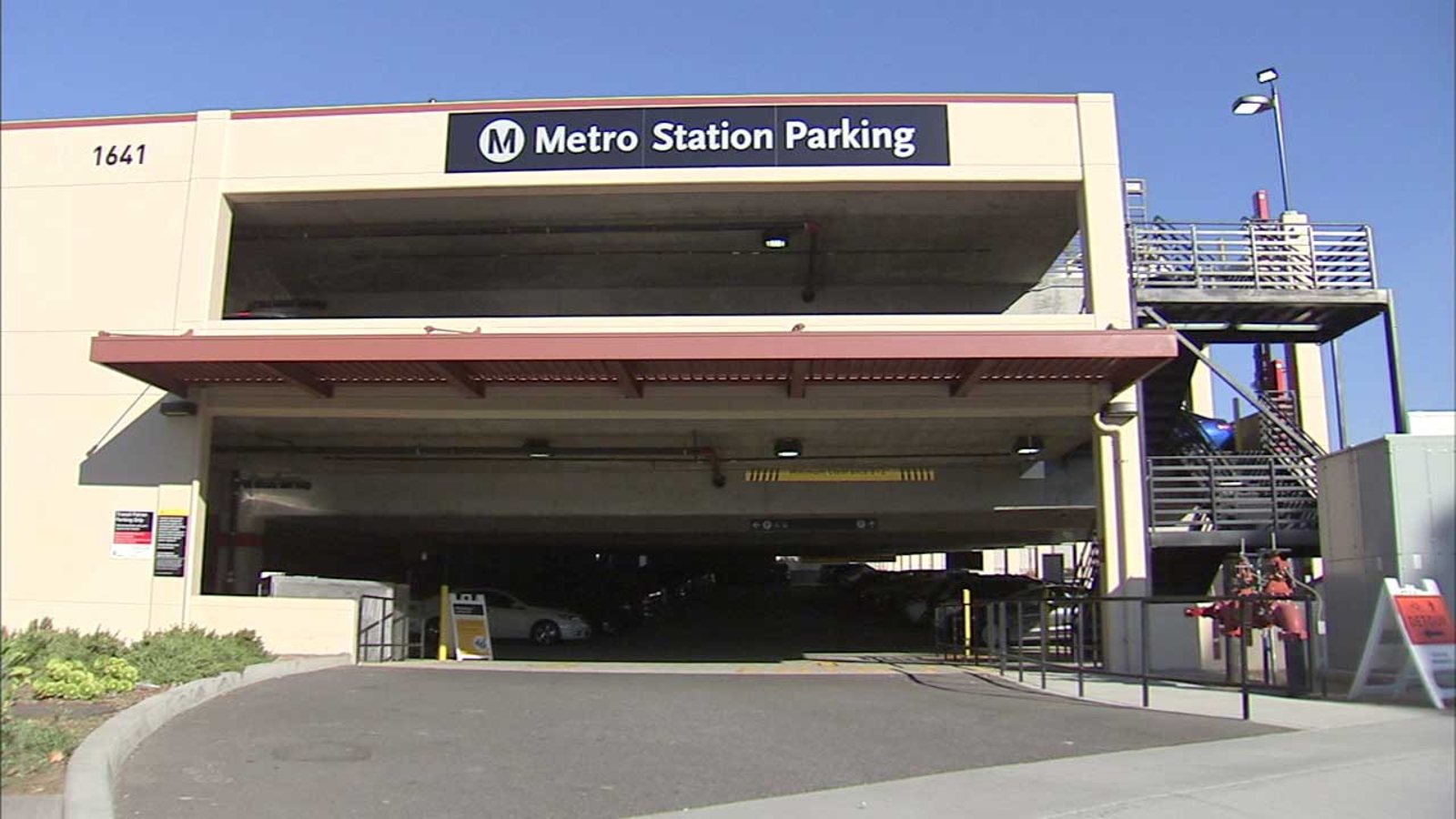Metro to charge for parking at some Gold Line stations - ABC7 Los Angeles