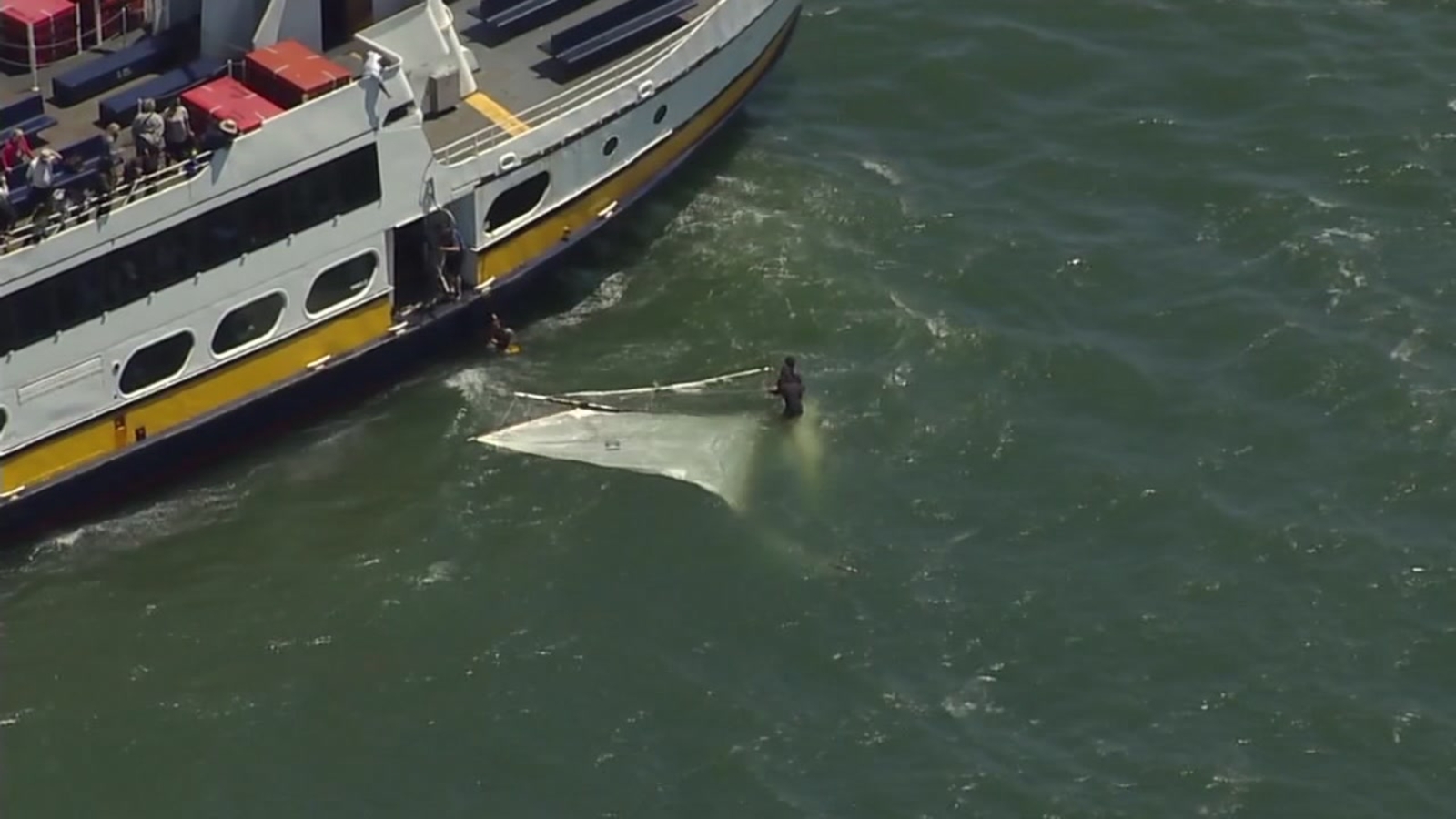 3 boaters rescued from San Francisco Bay after sailboat capsizes speak ...