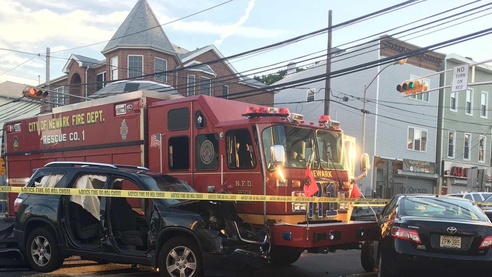 Bloodied fire captain makes heroic rescue in Newark fire truck crash ...