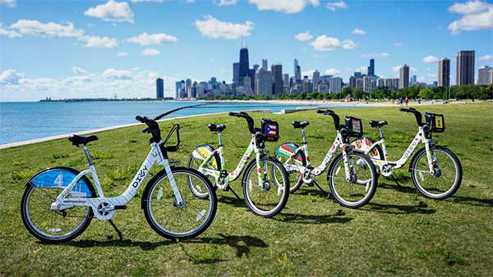 Divvy celebrates 4th anniversary with Chicago food-themed bikes - ABC7 ...