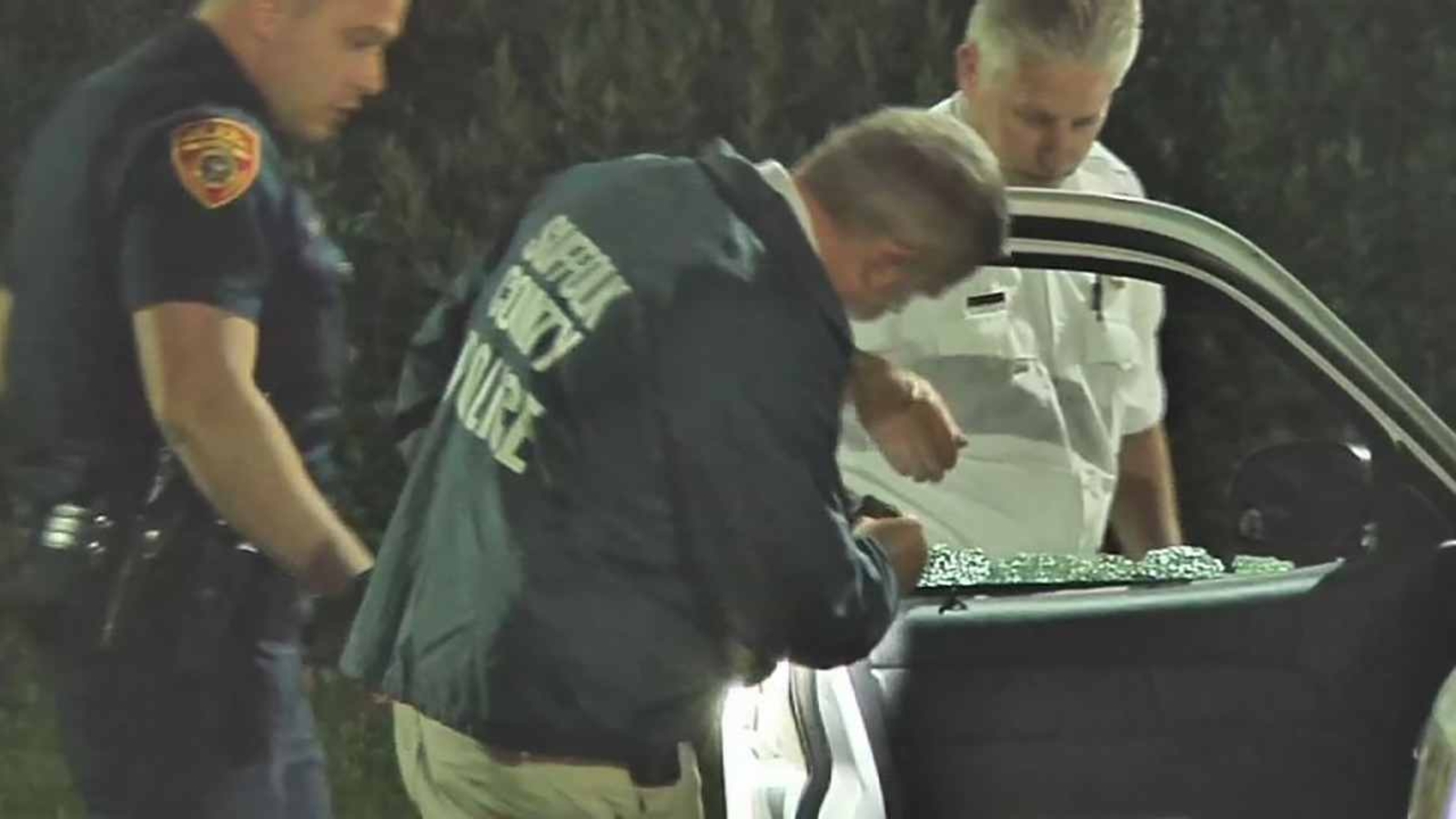 Long Island taxi driver grazed after struggle for gun during attempted ...