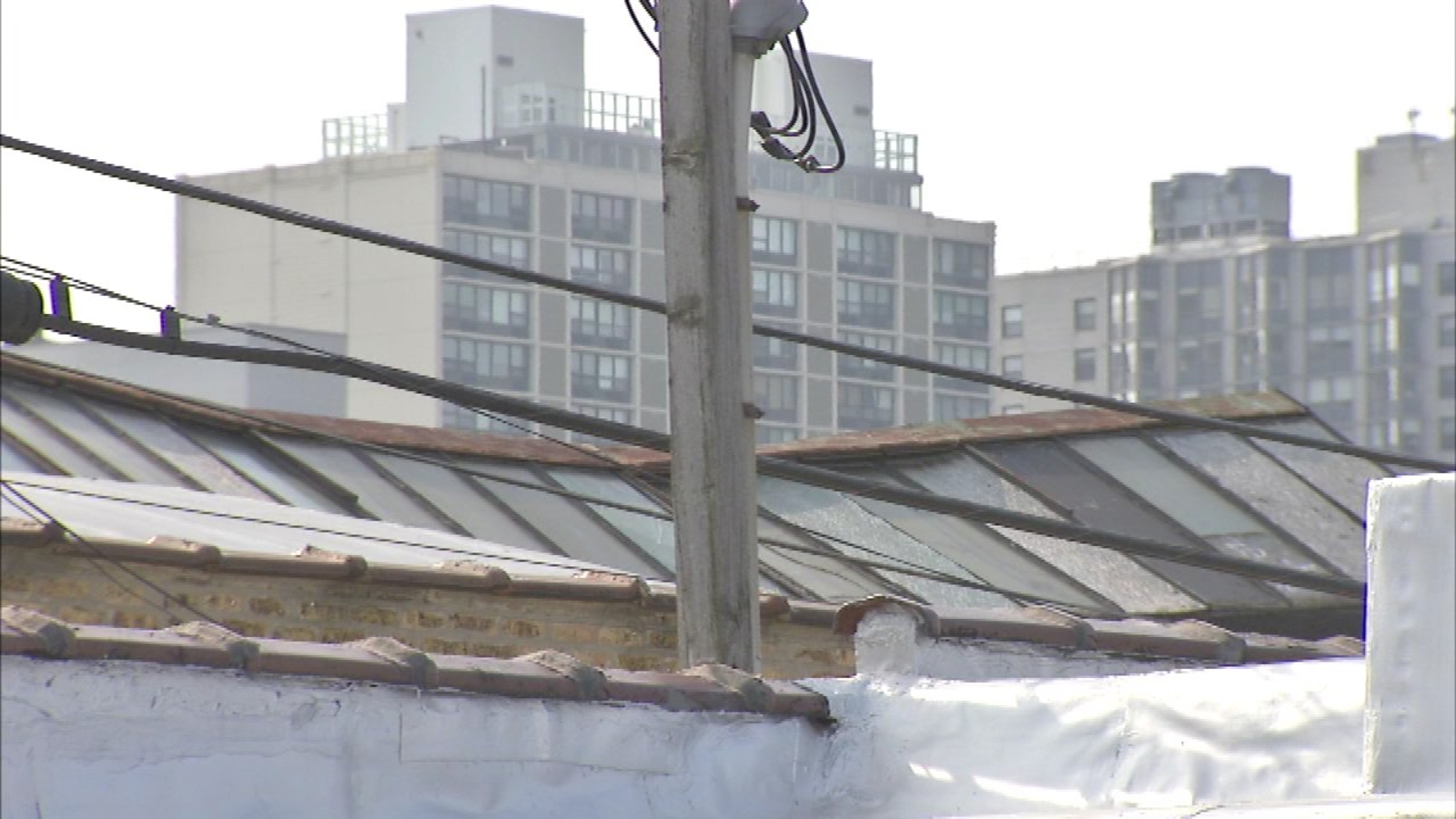 CTA Red Line stations resume normal operation after Edgewater roof ...