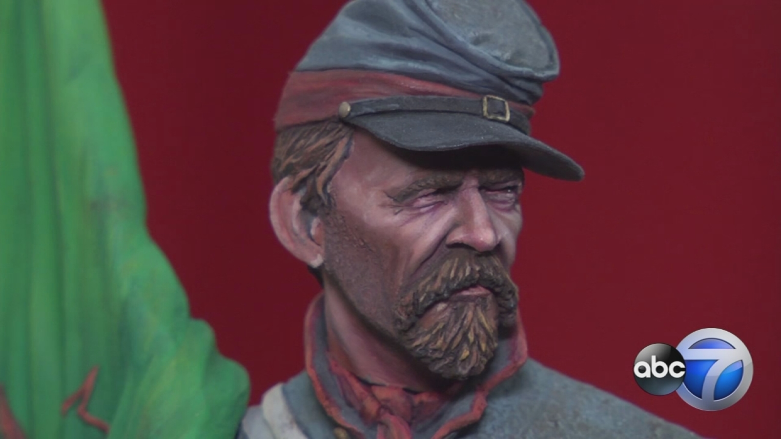 Miniature sculpture convention comes to Chicago - ABC7 Chicago