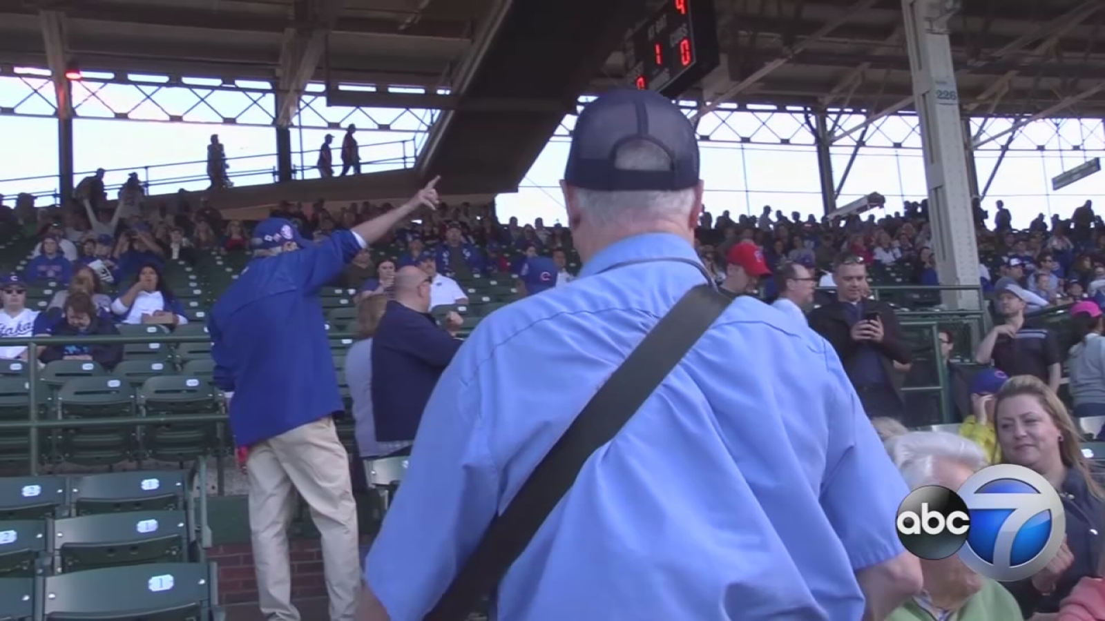 How to hawk beer at Wrigley Field - ABC7 Chicago
