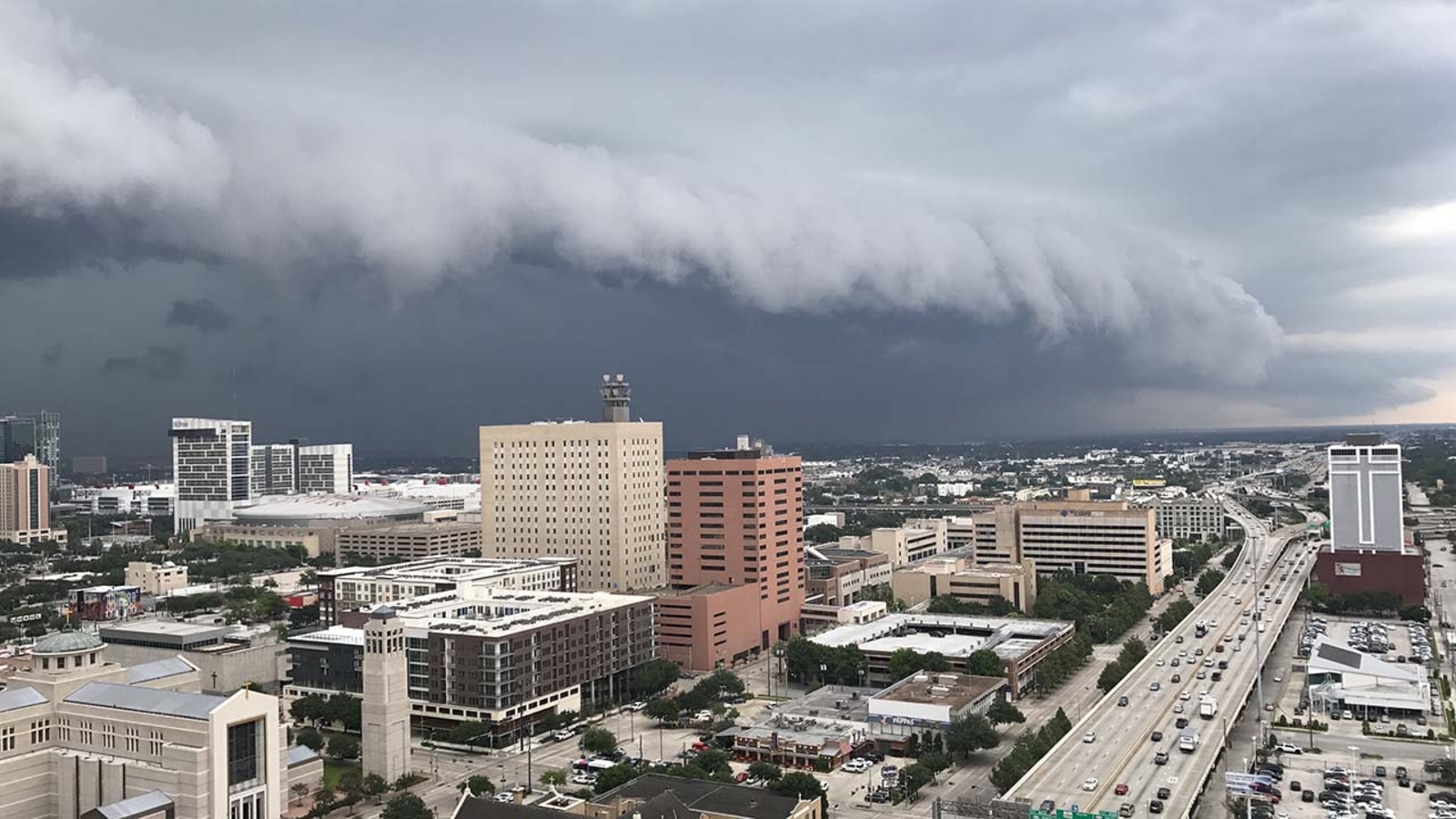 Soaking storms moving across Houston - ABC13 Houston
