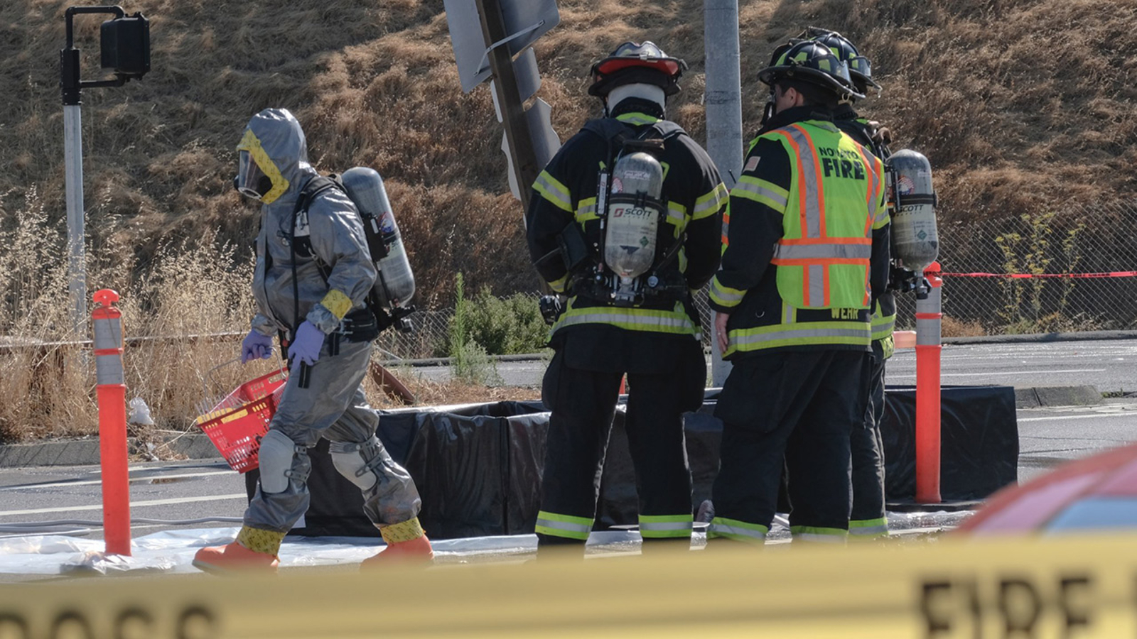 Fire crews responding to hazmat incident on Hwy 101 in Novato - ABC7 ...
