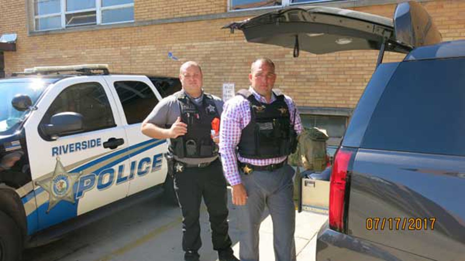 Riverside detectives help save life of off-duty Cook County sheriff's ...