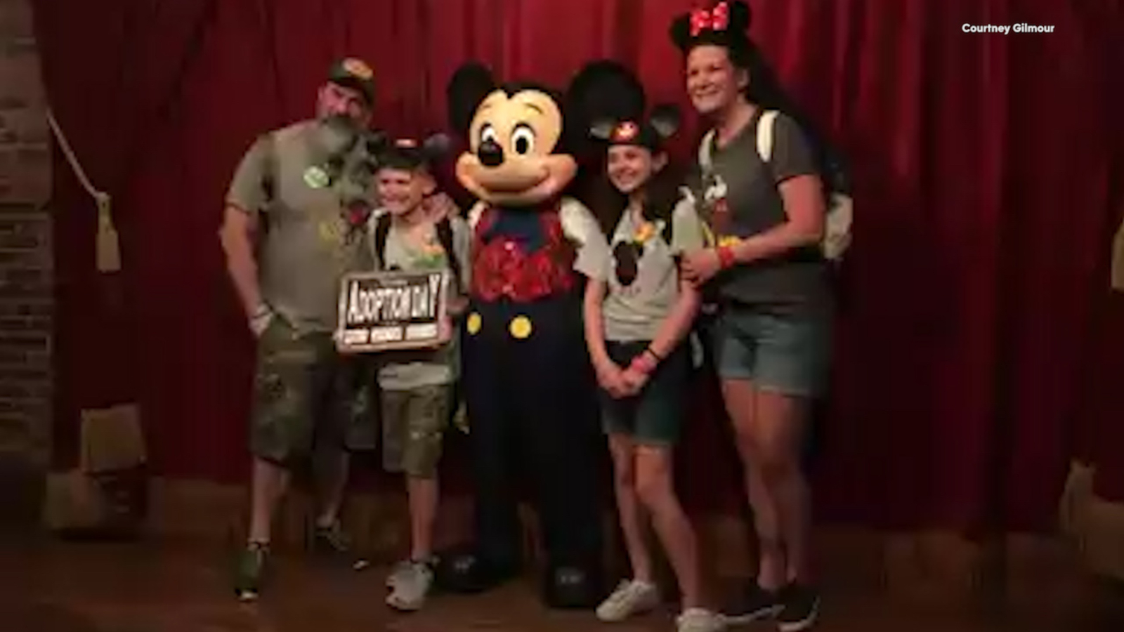 Mickey helps parents surprise kids with adoption news - ABC7 New York