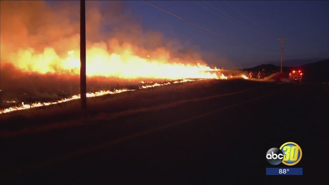 Crews battling Roadrunner Fire near Porterville - ABC30 Fresno