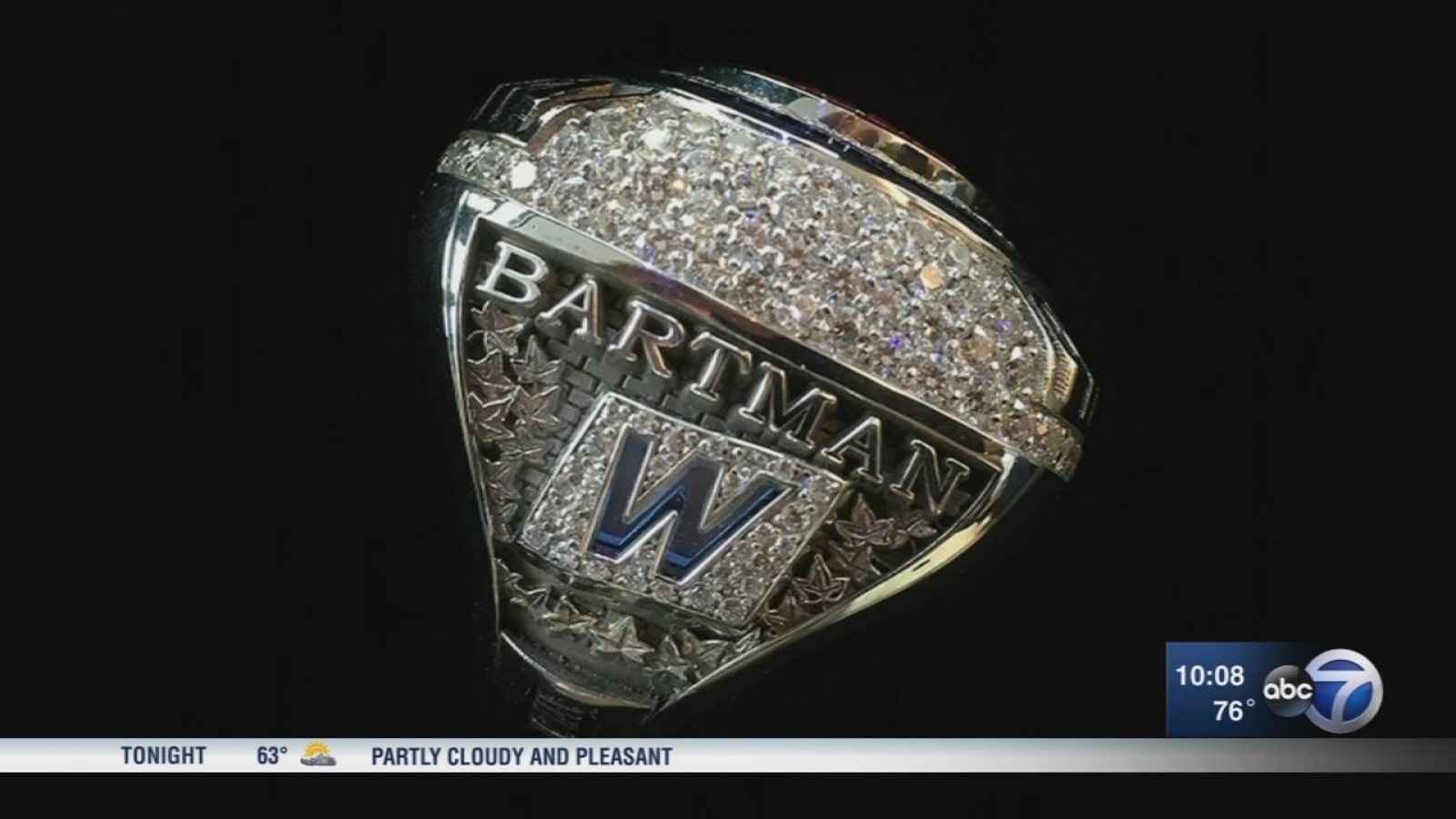 Steve Bartman receives World Series ring from Chicago Cubs - ABC7 Chicago