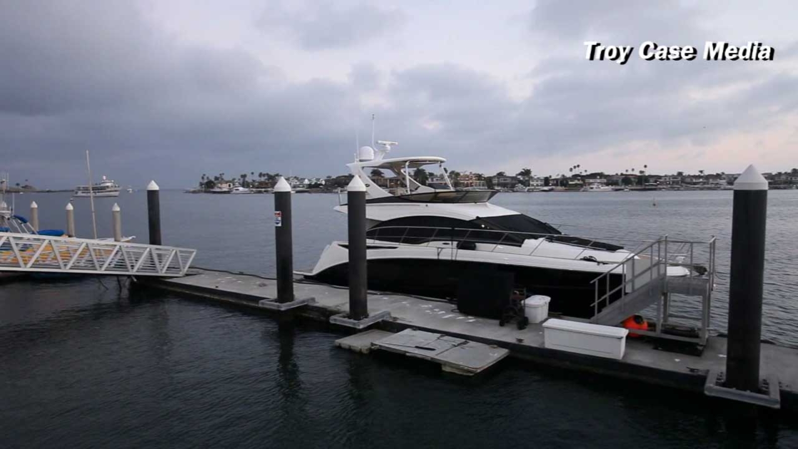 Man, 70, killed after being cut by boat propeller in Newport Beach ...