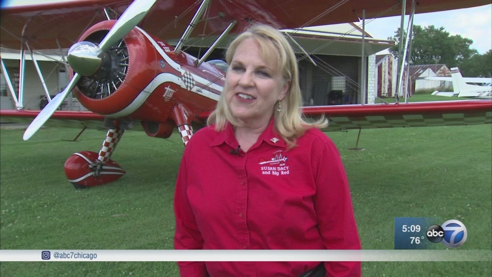 Meet Susan Dacy: The only female pilot in Chicago's Air and Water Show ...