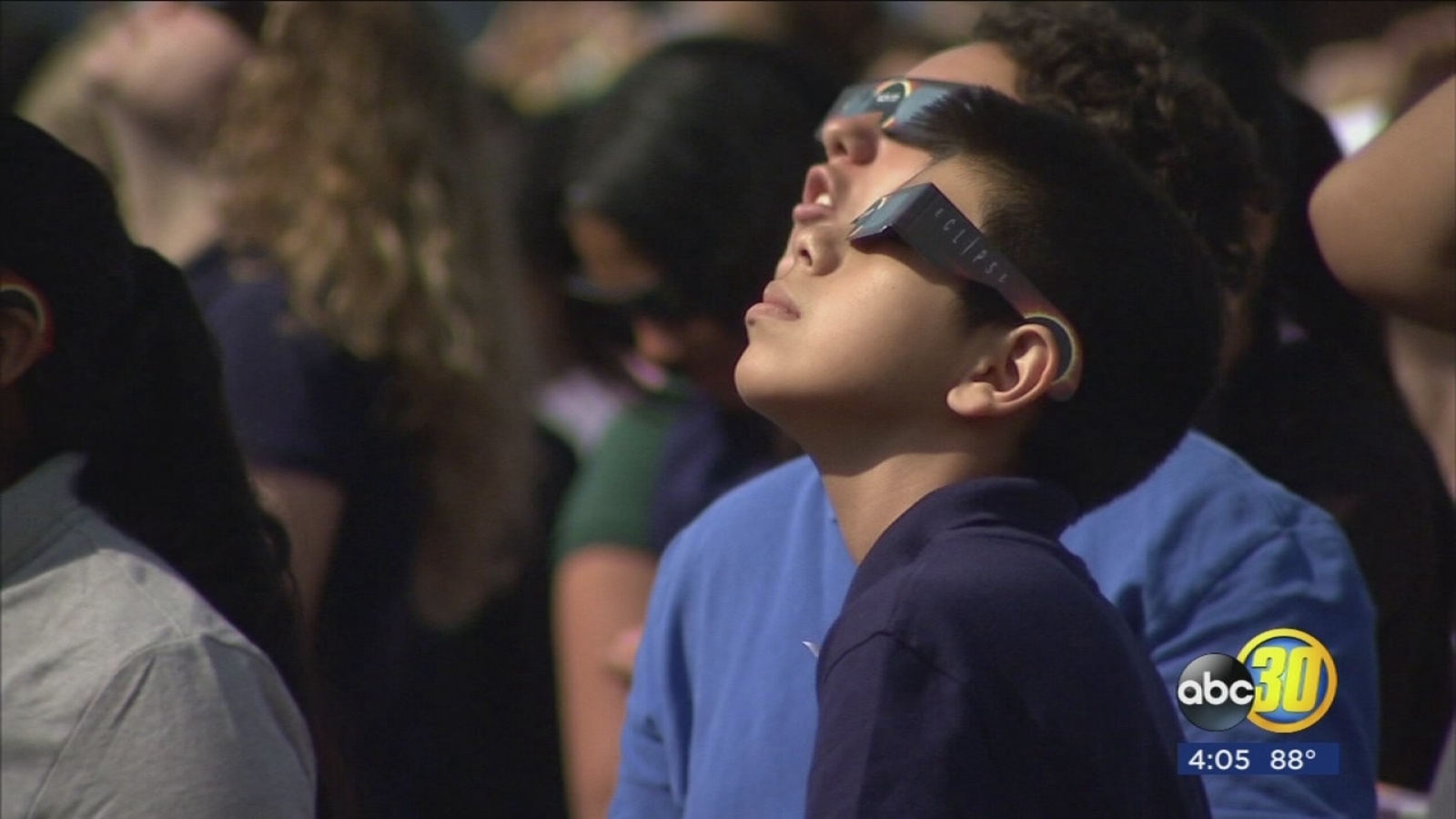 Valley teachers use solar eclipse as unique science lesson for students ...