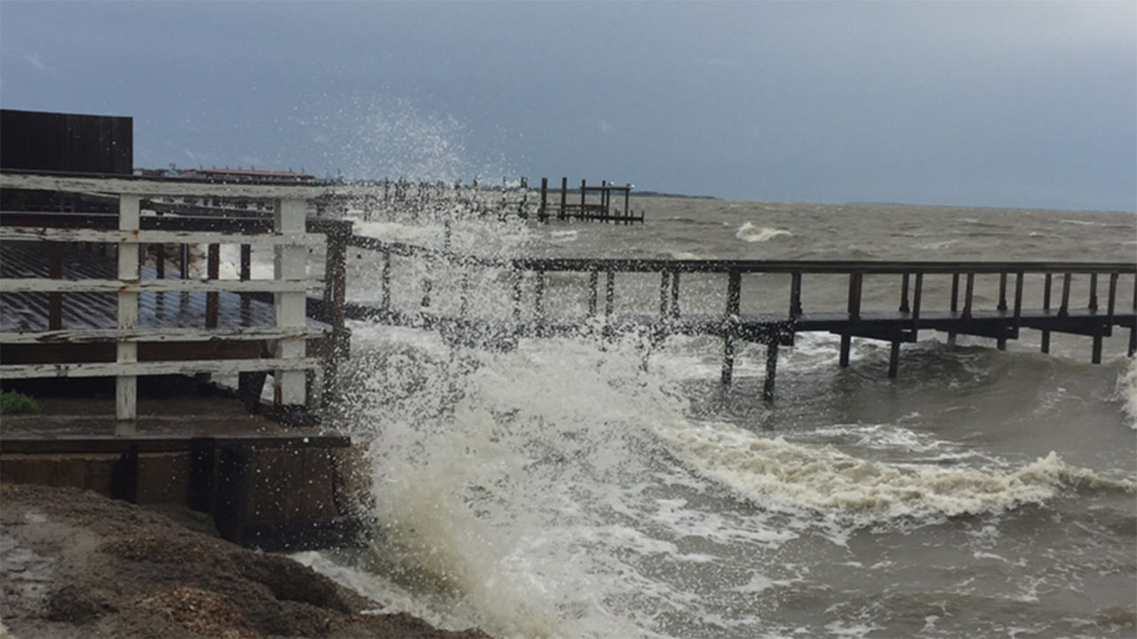 Watch live cameras as Hurricane Harvey hits Texas Gulf Coast - ABC13 ...