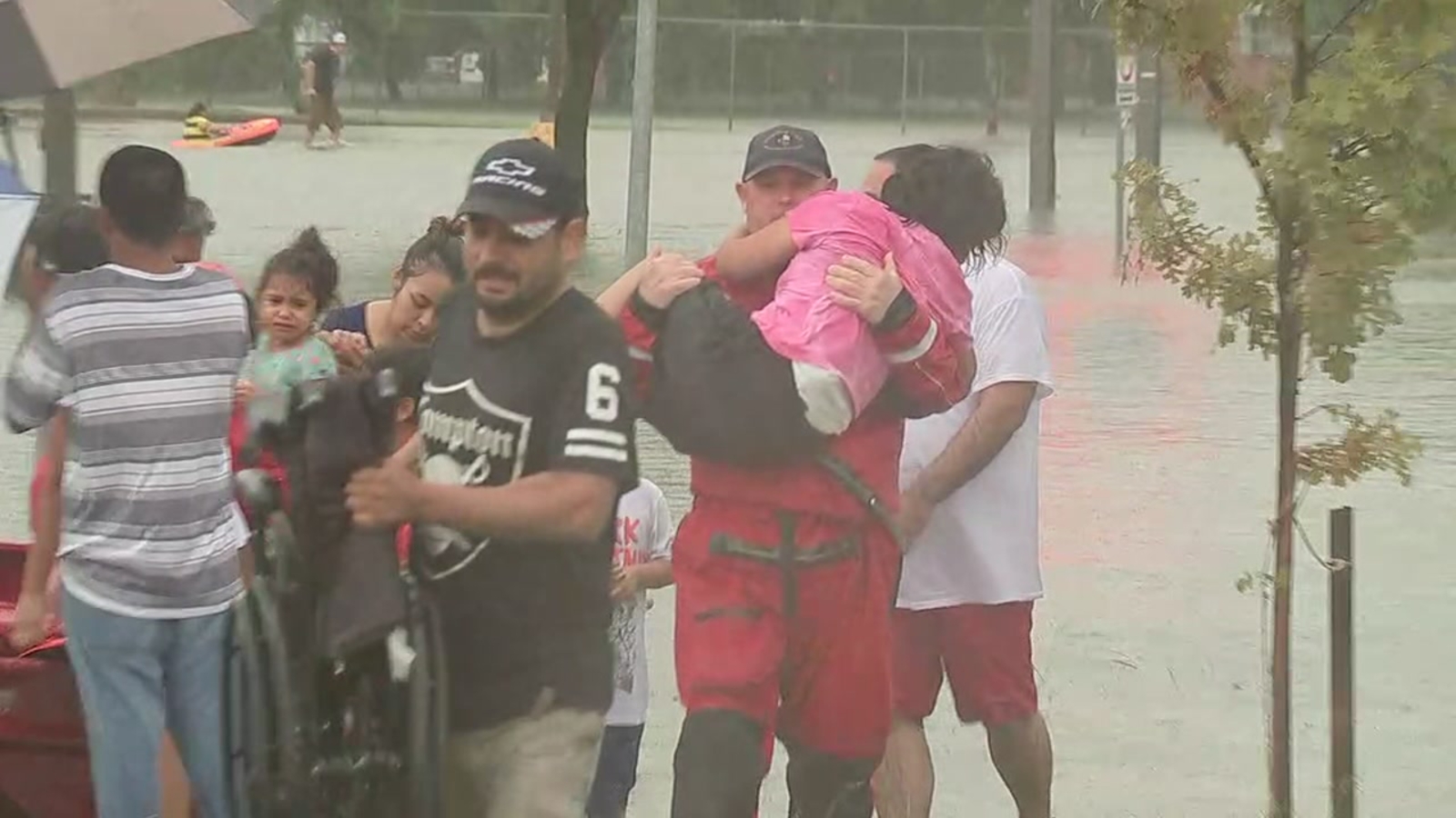 Emergency crews conduct more than 3,400 water rescues in Houston area ...