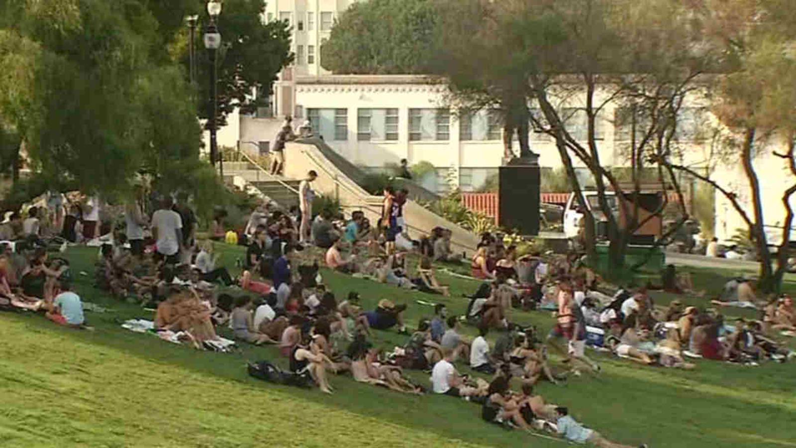 Escaping the heat difficult in San Francisco during heat wave - ABC7 ...