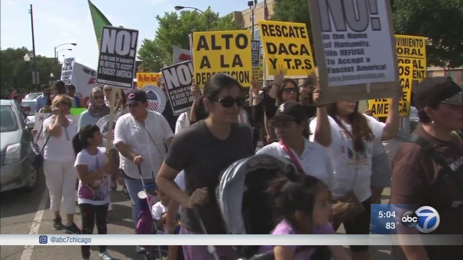 Group rallies in Chicago to support DACA immigrant program - ABC7 Chicago