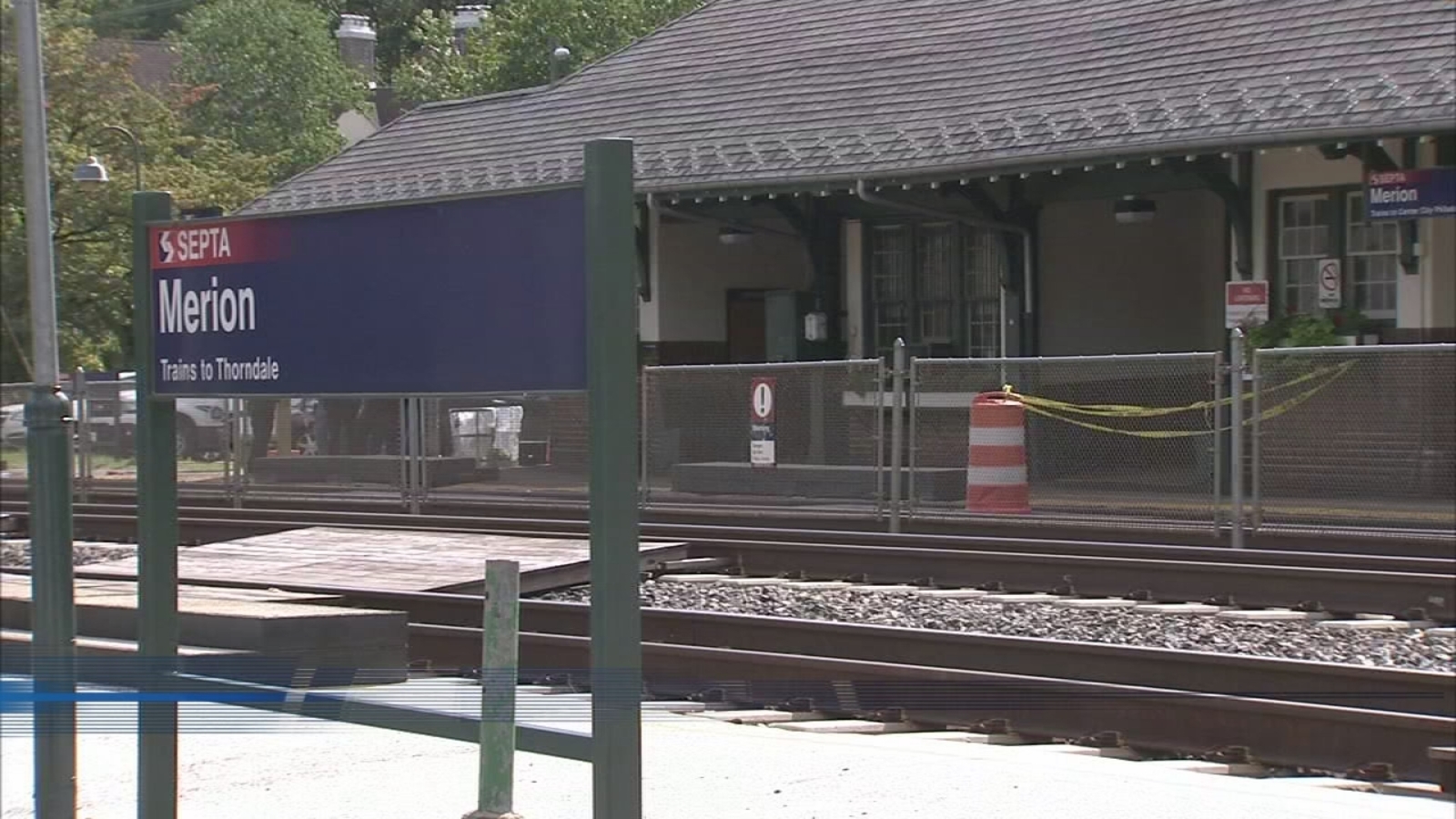 Teen struck by train at Merion Station - 6abc Philadelphia