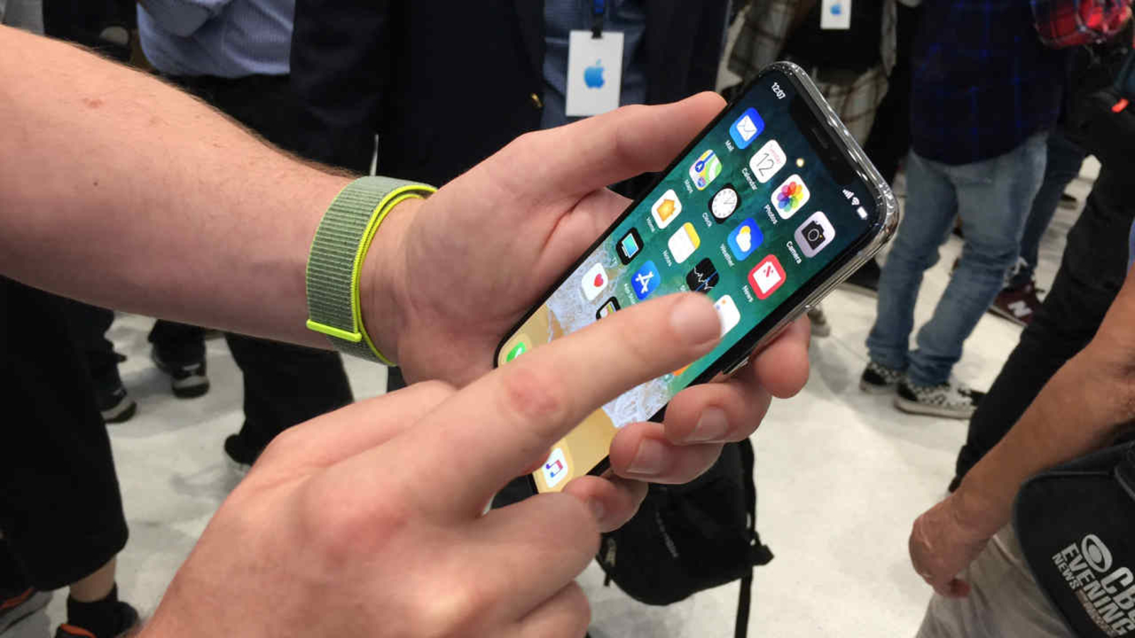 Apple unveils newest iPhones and watch - ABC7 San Francisco