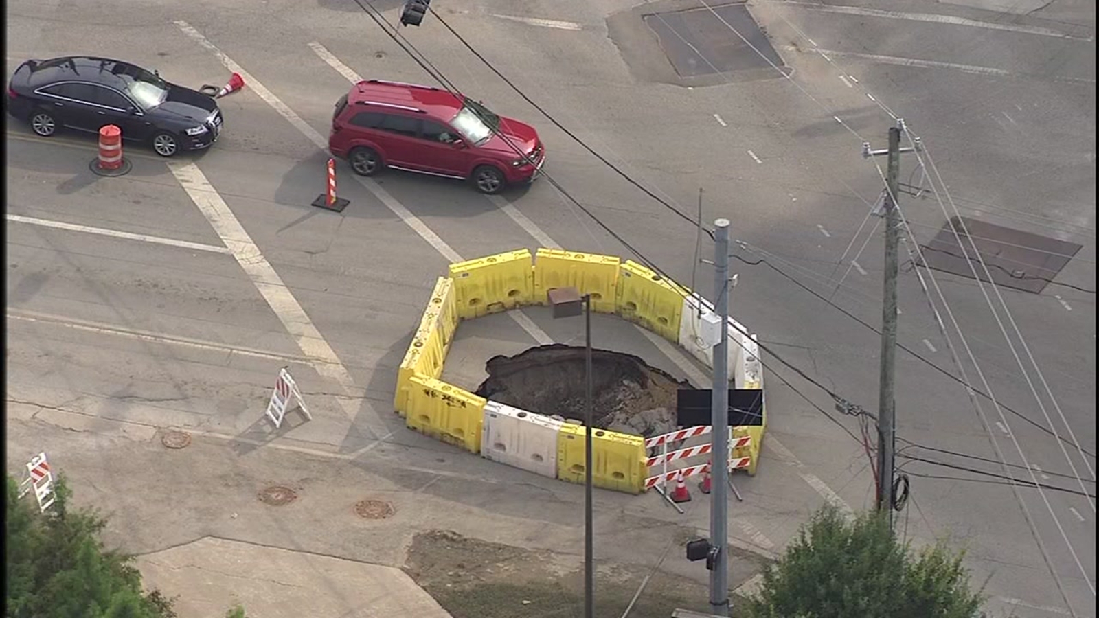 Potholes and sinkholes causing issues post-Harvey - ABC13 Houston