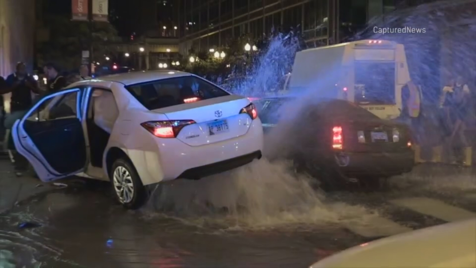 5 hurt after 2 cars hit fire hydrant in West Loop - ABC7 Chicago