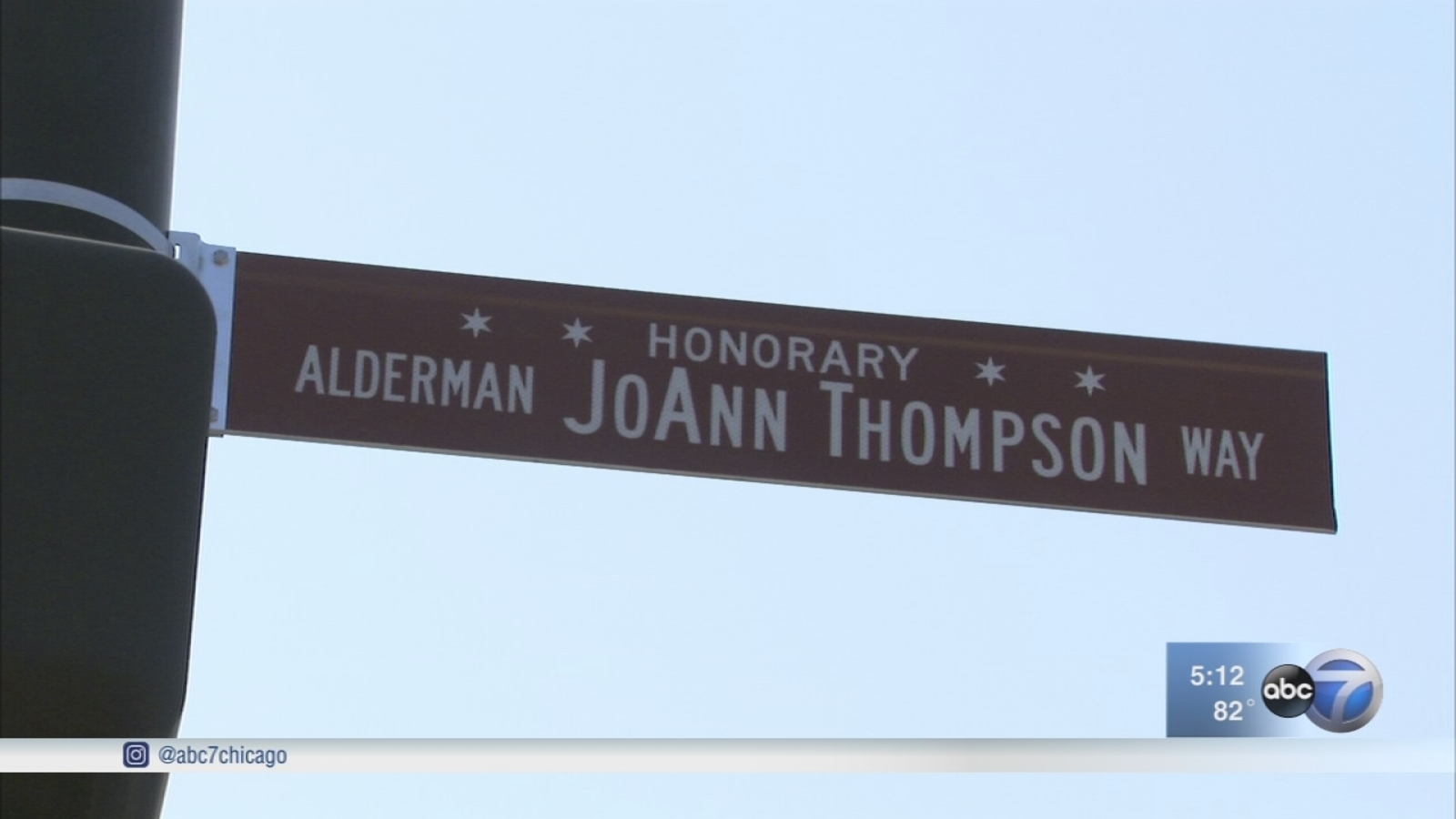 Late alderman honored with Englewood street sign - ABC7 Chicago