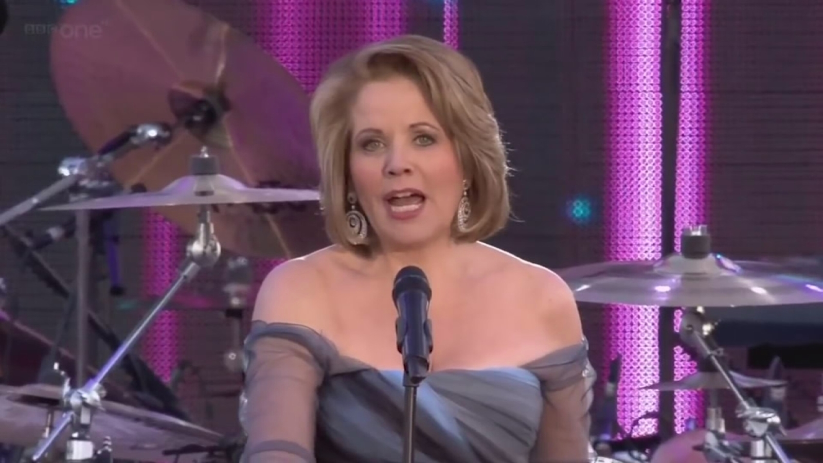 6abc Loves the Arts: Grammy winning singer Renée Fleming coming to The ...