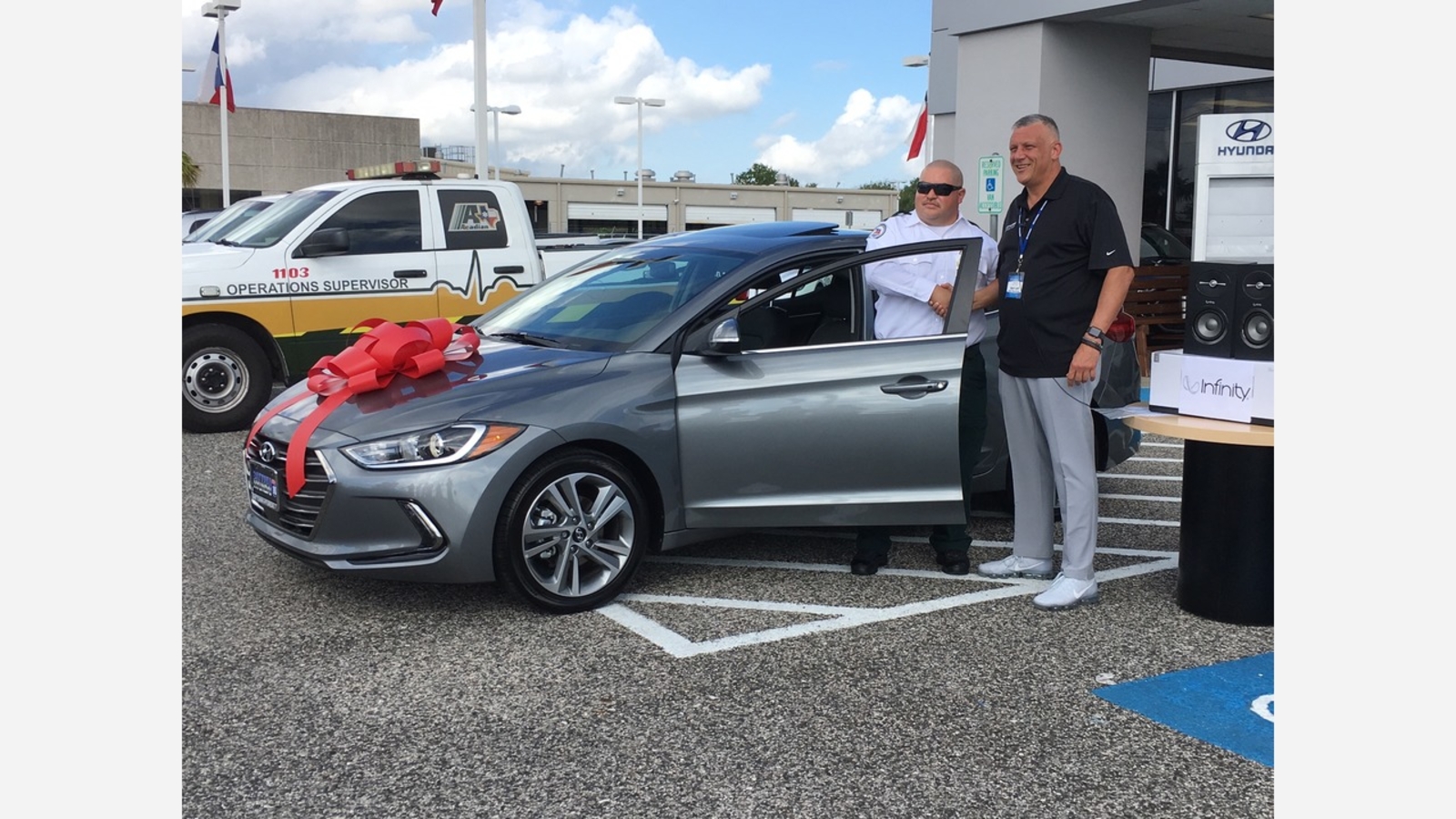 First responder receives free car for Hurricane Harvey actions - ABC7 ...