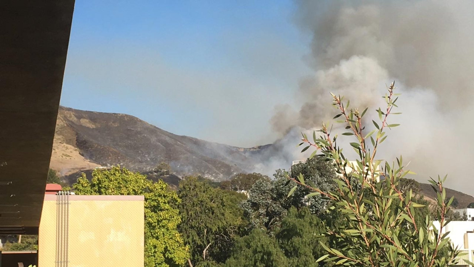 1,400 Cal Poly students evacuated due to wildfire - ABC30 Fresno