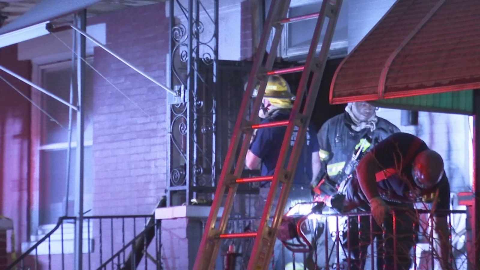 Teen, cat rescued from Parkside fire - 6abc Philadelphia