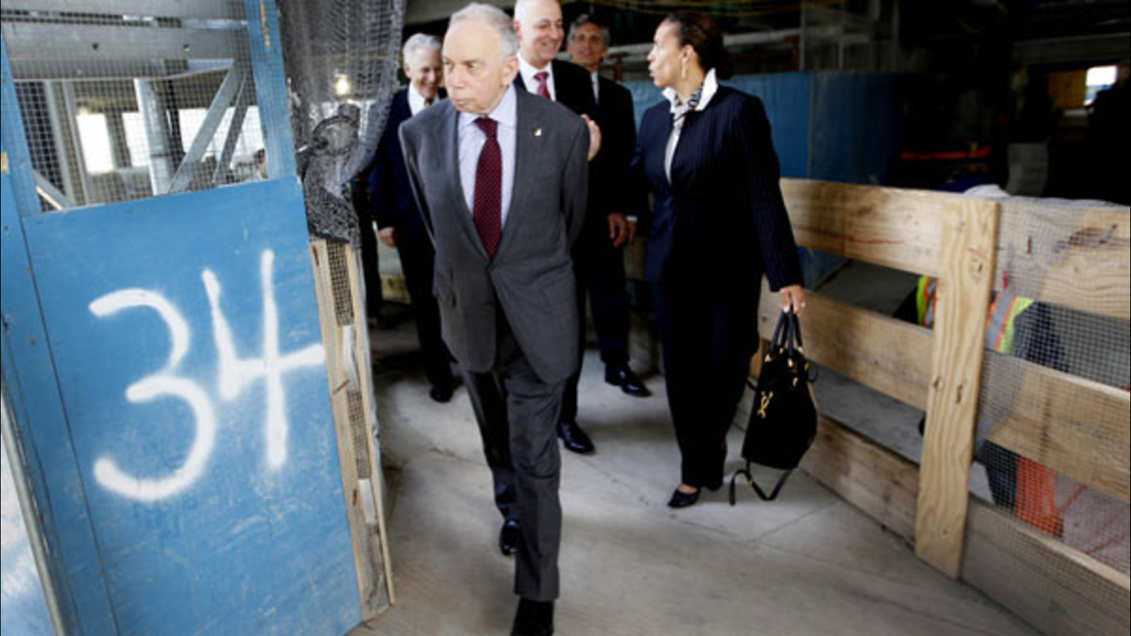 Samuel 'Si' Newhouse, billionaire media mogul, dies at 89 - ABC30 Fresno