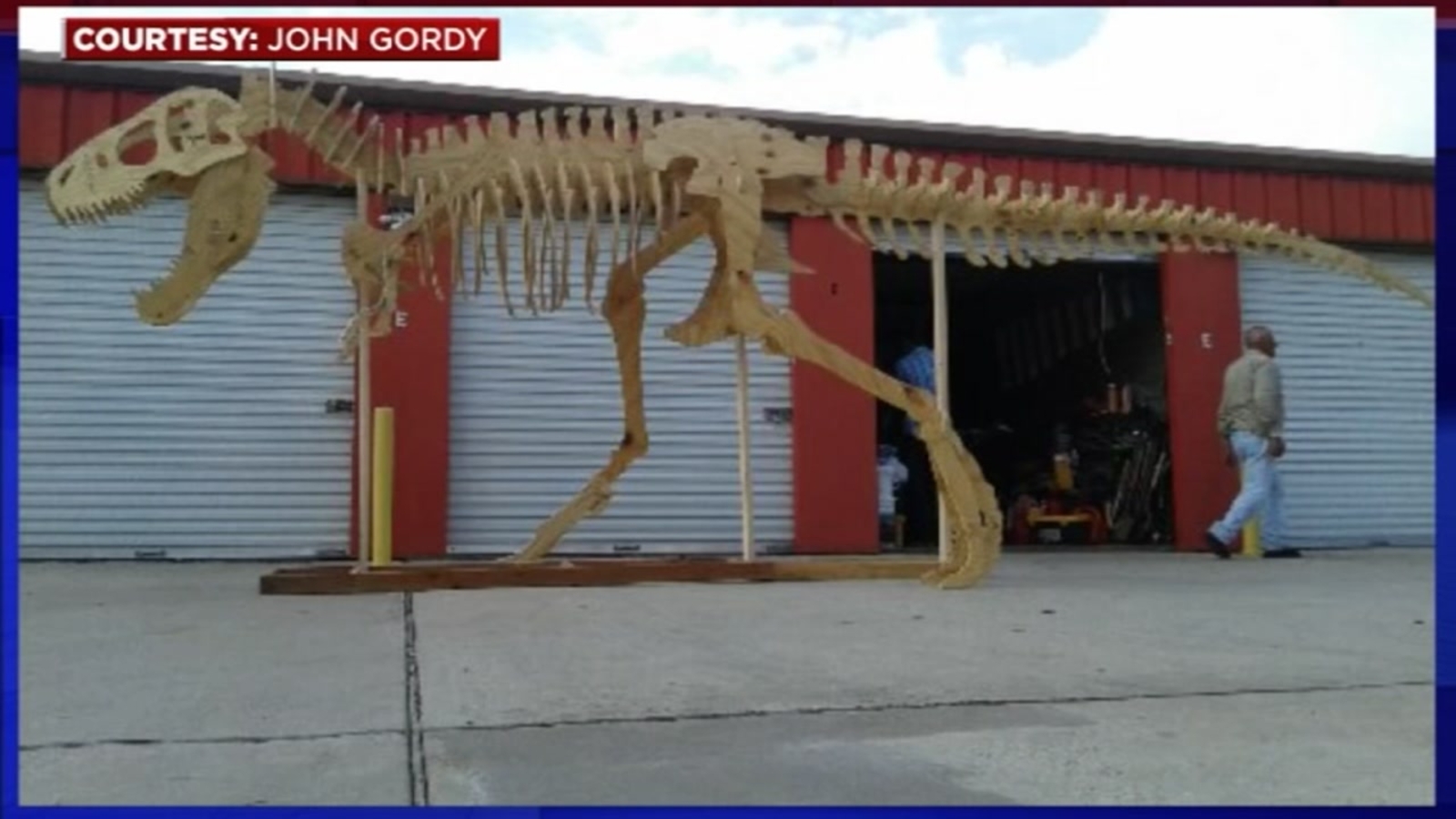 Handmade, life-size T-Rex to debut at Meyer Park - ABC13 Houston