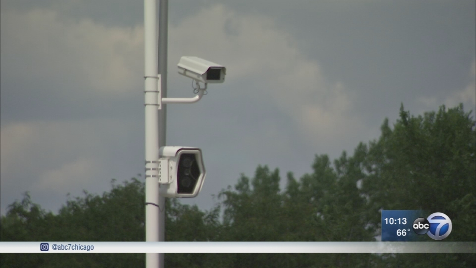 Expert says Crestwood red light camera intersection doesn't follow ...