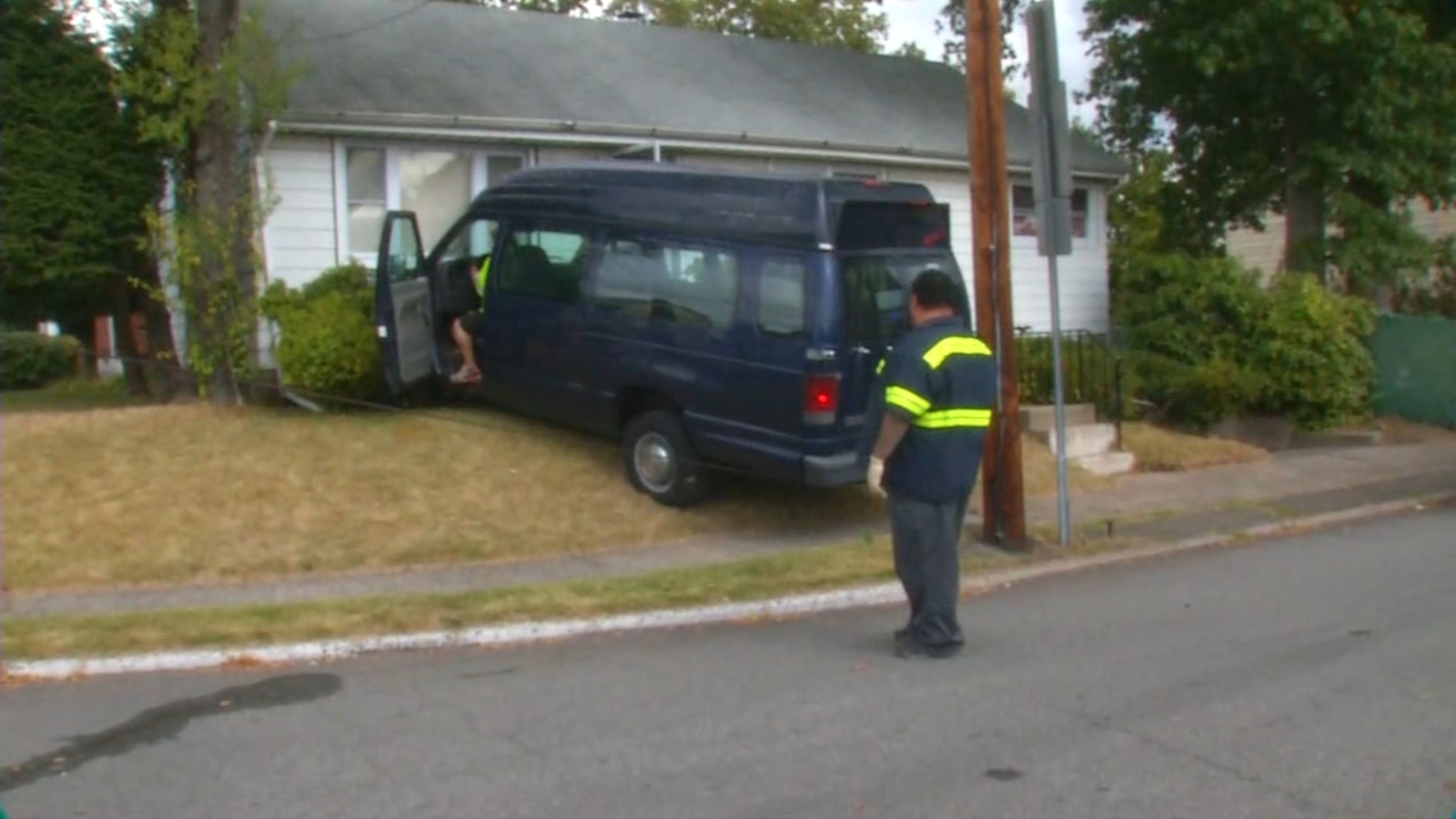 Van carrying special needs passengers crashes into house in Fair Lawn ...