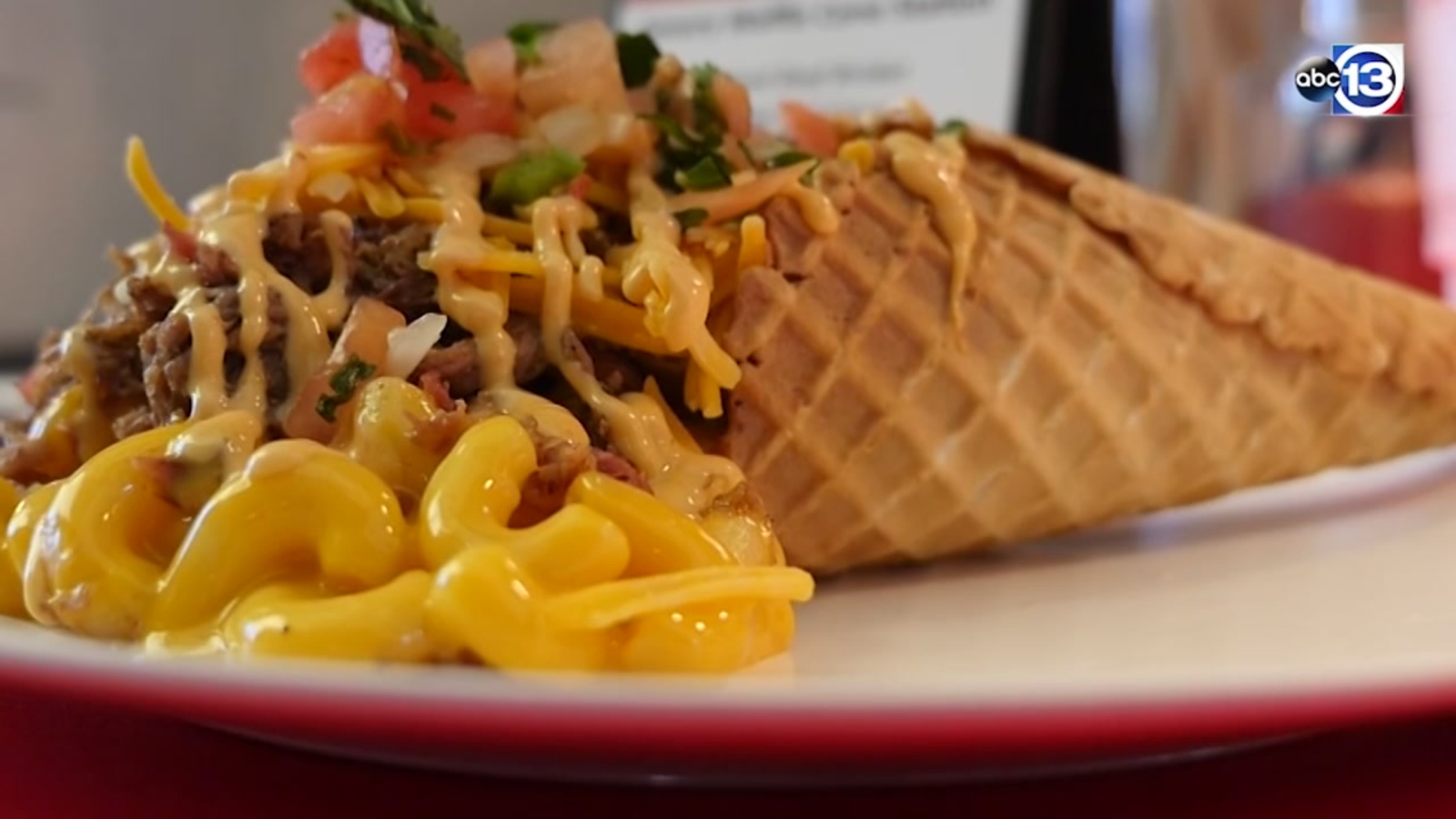 Sneak peek of World Series dishes at Minute Maid Park - ABC13 Houston