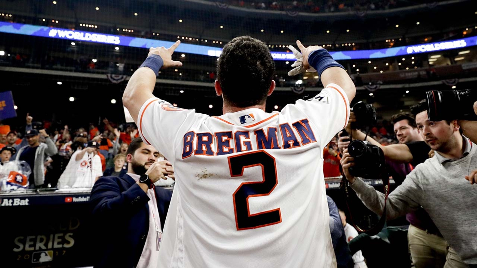 10 things revealed in Alex Bregman's AMA - ABC13 Houston