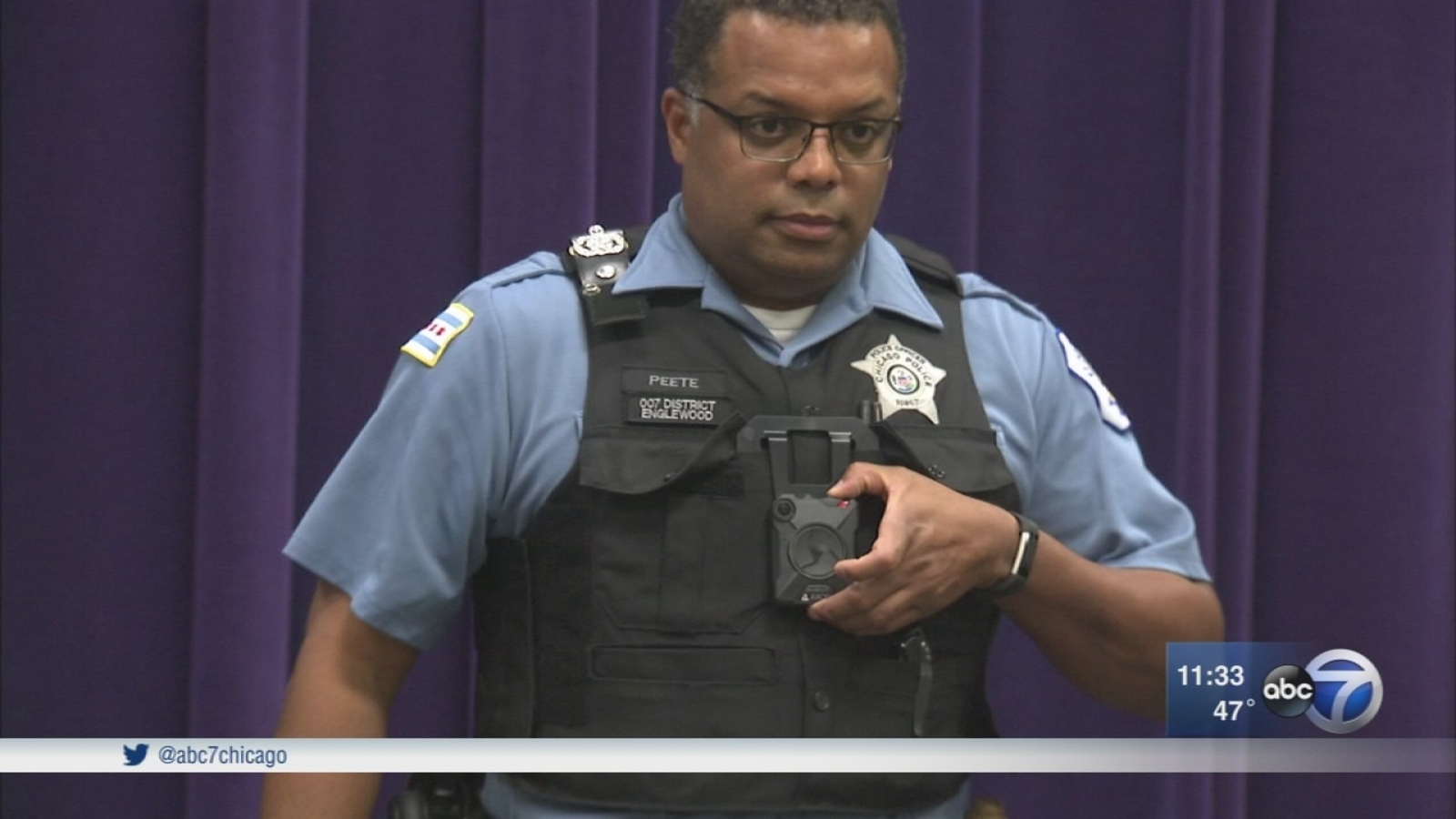 More Chicago police officers get body cameras - ABC7 Chicago